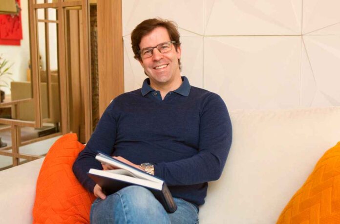 Fórmula da Beleza: conhecimentos e vivências de um dos maiores nomes da cirurgia plástica em ...