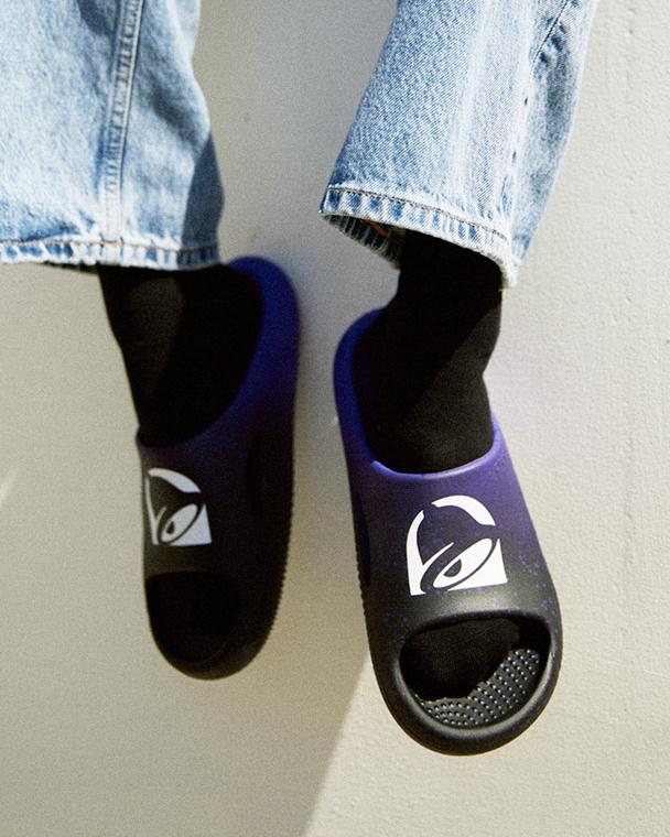 Taco Bell® e Crocs se juntam em collab de edição limitada - Revista Sacada